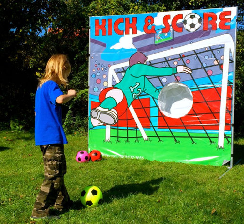 Kick & Score Soccer – Jump Around Party